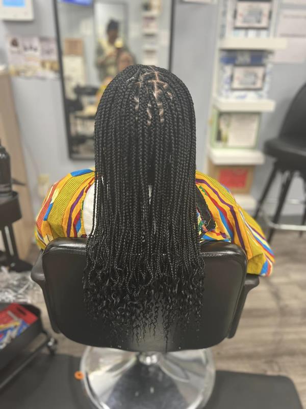 J’s Boutique & Braids - Indianapolis, IN